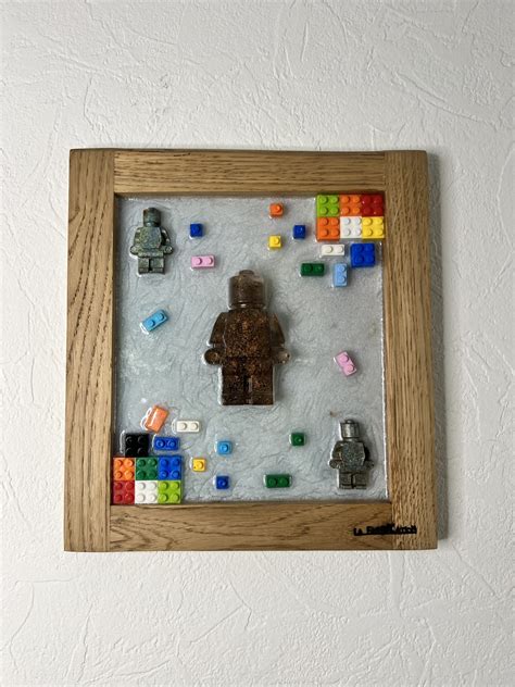 Tableau Avec Incrustation Epoxy Lego La Fabrikation