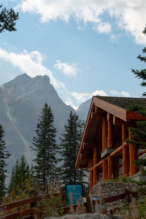 Moraine Lake Banff Cycle And Sport