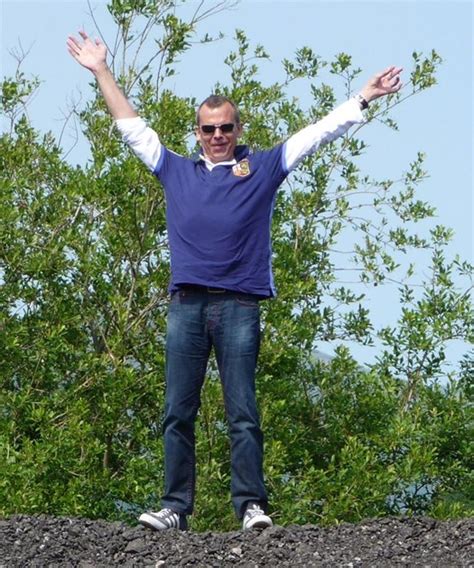 Kenneth Mcleod Is Fundraising For Alzheimer Scotland