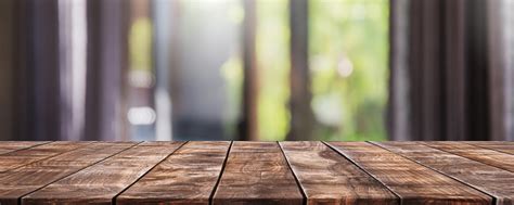 커튼 창 배경홈 인테리어의 빈 나무 테이블 상단과 흐릿한 거실 제품을 전시하거나 몽타주에 사용할 수 있습니다 탁자에 대한 스톡 사진 및 기타 이미지 Istock