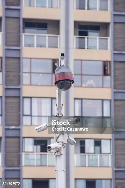 보안 및 Cctv 카메라 및 우르바노 동영상 전자 기기 감시에 대한 스톡 사진 및 기타 이미지 감시 거리 금고 보안 장비