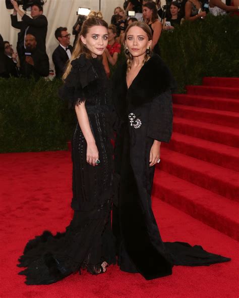 Mary Kate And Ashley Olsens Top Fashion Moments