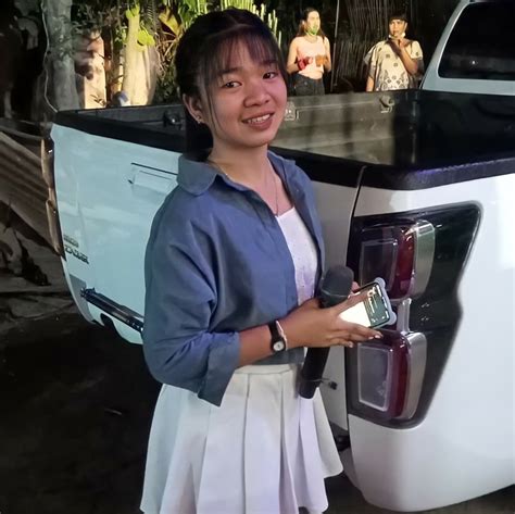 เปิดประวัติ อุ๋งอิ๋งเพชรบ้านแพง หมอลำน้องใหม่คนแห่ดูทุกงานโชว์ตัว