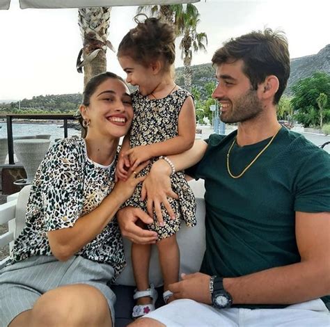 იმ დროს ვერც ვიგებდი რა ხდებოდა რაც წლები მემატებოდა თანდათან ვაანალიზებდი ჩემს საქციელს და