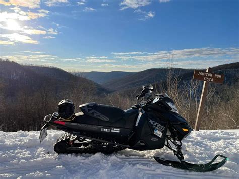 Late Night Snowmobile Pile Up On Frozen Upstate Ny Lake Leaves One Dead