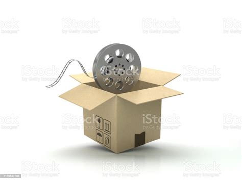 나무 바닥에 필름 릴이있는 골판지 상자 3d 렌더링 필름 릴에 대한 스톡 사진 및 기타 이미지 필름 릴 내부 배달 Istock