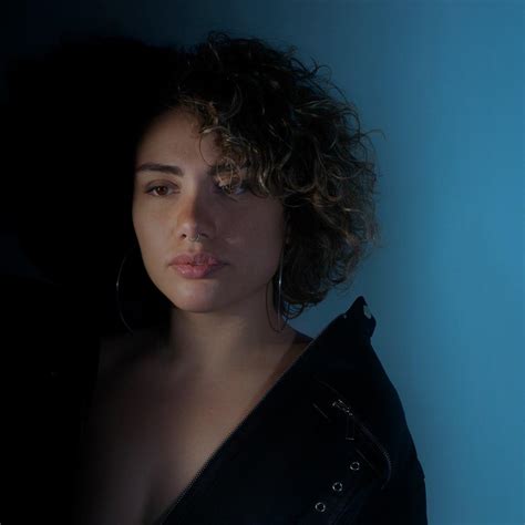 Bella Luna Songs Events And Music Stats Viberate Com