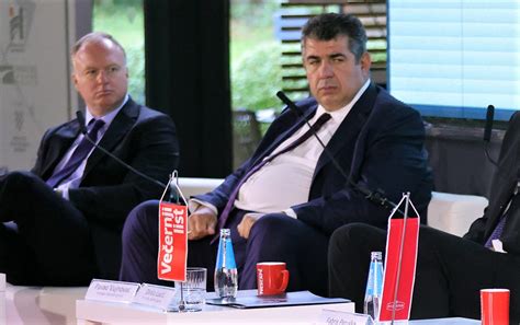 Pavao Vujnovac Direktor Hrvatske