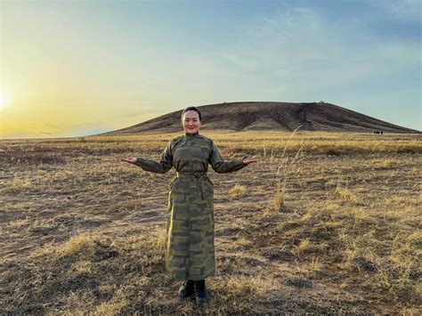 МУСТА дуучин Э Чулуунчимэг АЛТАН ОВОО ☀️ ДАРЬГАНГА нутгаас мэндчилж байна 🤗 🇲🇳 Дуу хуур түмэн