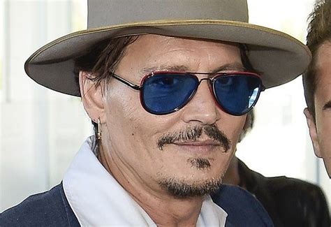 جنگ جانی دپ با وحشی‌ها در راه است اکران آنلاین در انتظار بربرها