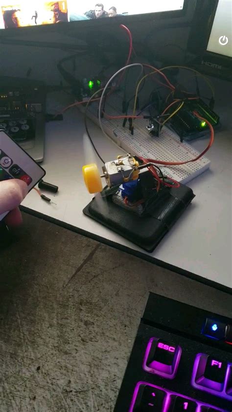2 Mode Remote Desk Fan I Made It To Use While Soldering To Blow Away