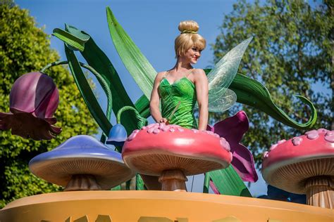 Tinkerbell In Mickeys Soundsational Parade At Disneyland Flickr