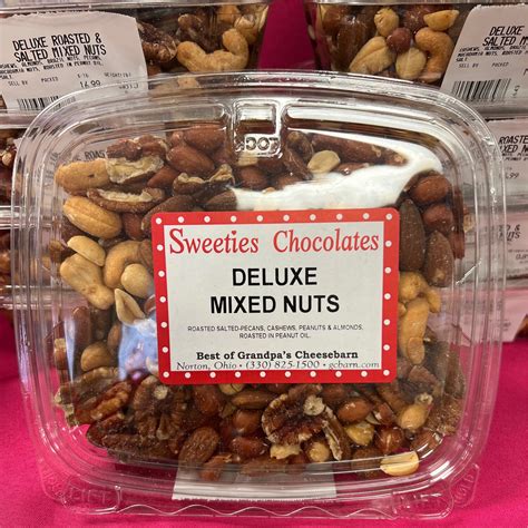 Deluxe Mixed Nuts