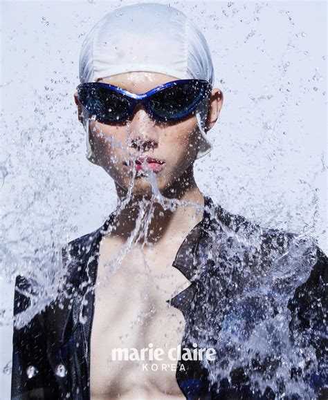 선글라스를 쓰고 여름을 향해 뛰어드는 쿨한 무브먼트 2 마리끌레르 코리아 Marieclairekorea