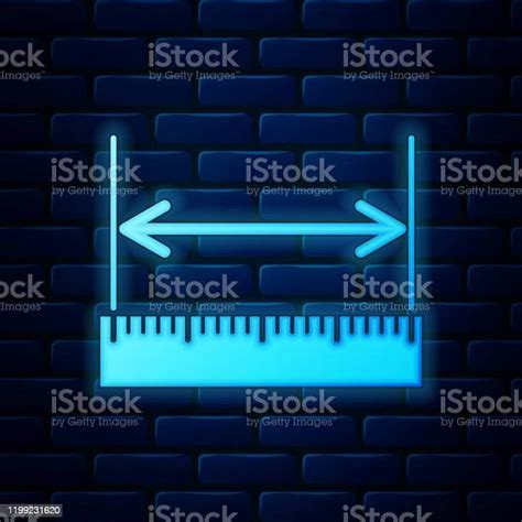 빛나는 네온 벽돌 벽 배경에 격리 된 측정 높이 와 길이 아이콘 눈금자 직선 배율 기호입니다 벡터 일러스트레이션 개념에 대한 스톡 벡터 아트 및 기타 이미지 Istock