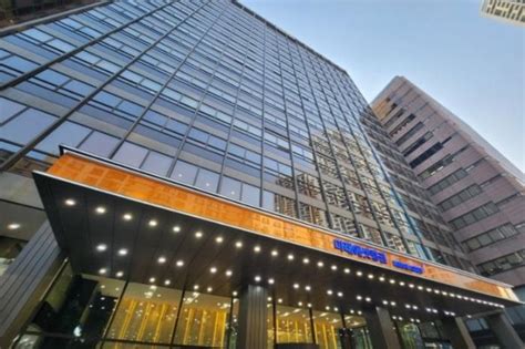 Mirae Asset Securities Puts Its Yeouido Building On The Market Ked