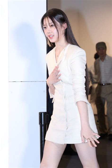 530 Baemon Rora ý Tưởng Quái Vật Vogue Korea 17 Tháng 5