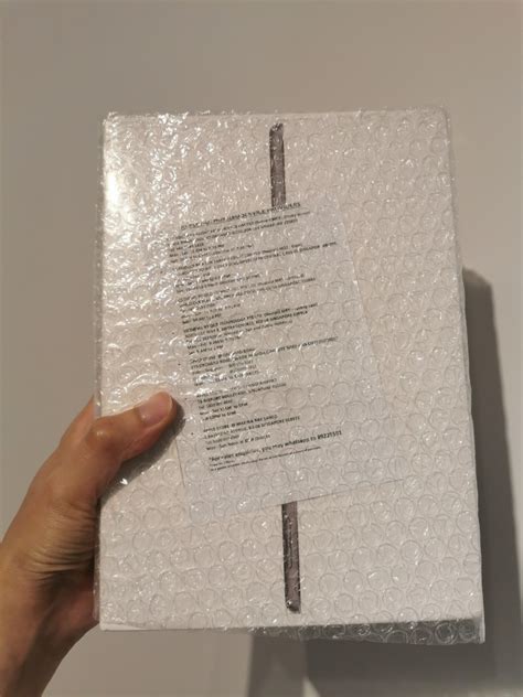 Th Gen Ipad Wi Fi Gb Space Gray Mobile Phones Gadgets Tablets Ipad On Carousell