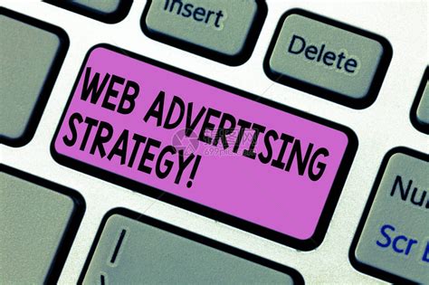 手写文字书写网络广告策略概念意义使用现有的社交网络来推广产品键盘意图创建计算机消息高清图片下载 正版图片505776958 摄图网