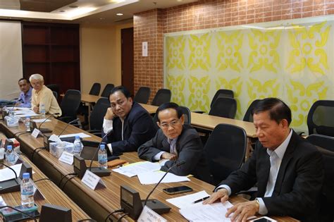 ក ស វ កិច្ចប្រជុំផ្ទៃក្នុងក្រុម២