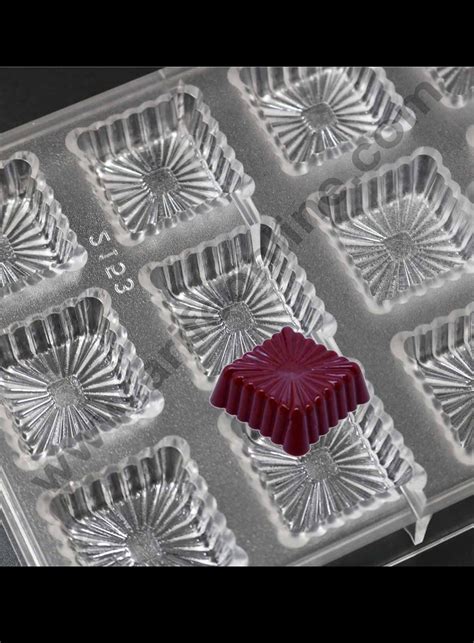 Cake Decor 18 Cavity Fluted Surface Square Cube Shaped Polycarbonate C