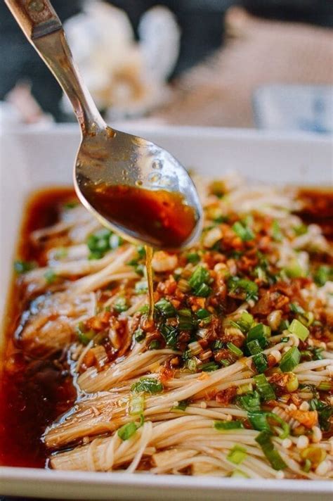 How To Cook Enoki Mushrooms Stir Fry At Billy Tate Blog