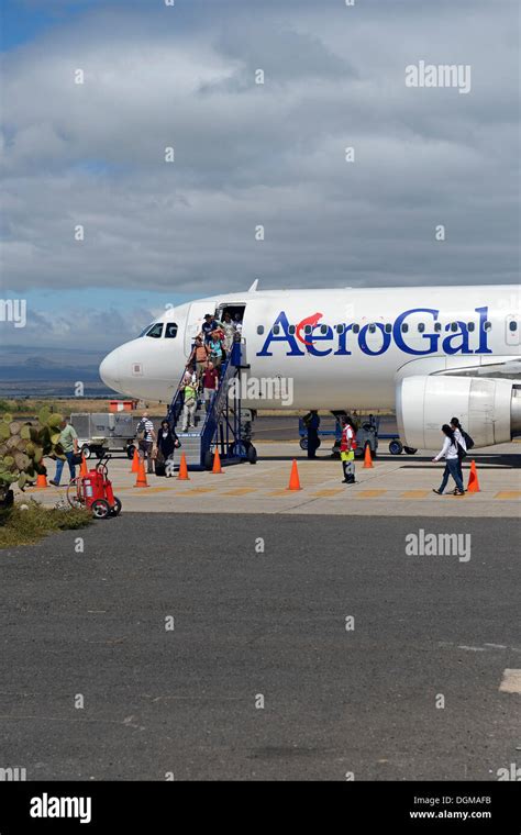 Aerogal airlines -Fotos und -Bildmaterial in hoher Auflösung – Alamy