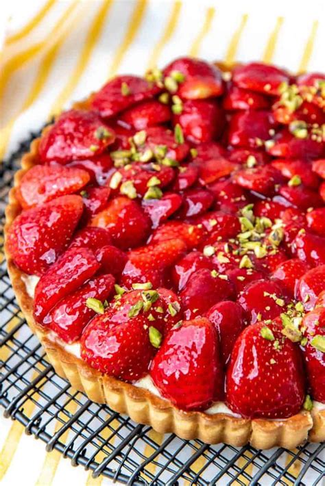 Strawberry Tart With Pastry Cream The Flavor Bender
