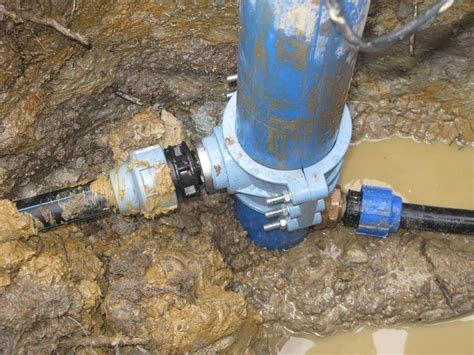 Хомут для врезки в водопровод: виды, устройство, критерии выбора и ...