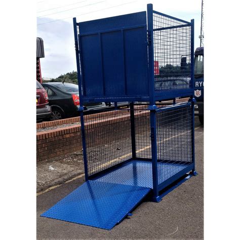 Stackable Stillage With Loading Ramp Blue Trolley —