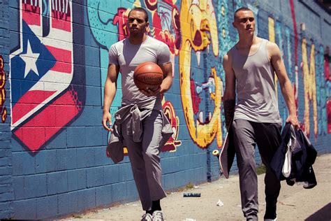 Uniqlo AIRism - Desktop Uniqlo's AIRism Collection Emphasizes Its Quick ...