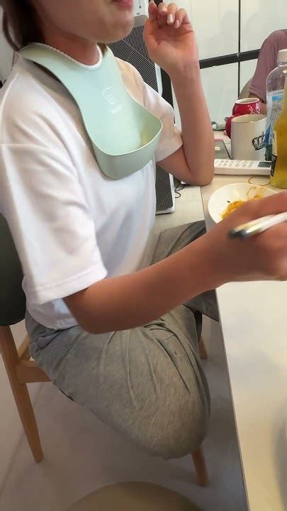 흰옷을 지키겠다는 그녀의 집념 리건아 잠시빌렸어 미안 Youtube