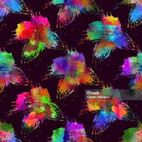 수채화 브러쉬 크로스 매끄러운 패턴 그레인지 기하학적 디자인 레인보우 컬러 다크 바이올렛 배경에 현대 그룽 콜라주 그런지 이미지