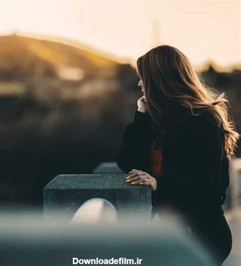 دانلود عکس دختر غمگین تنها