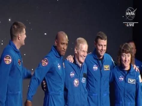 First Woman Astronaut Will Go Near Moon Nasa Mission After 50 Years Apollo International News