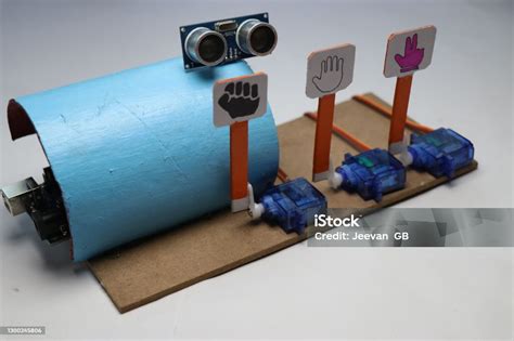 Proyek Permainan Gunting Kertas Batu Arduino Proyek Arduino Terbaik Dibuat Di Rumah Untuk