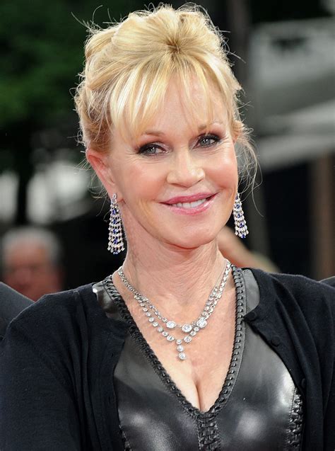 Melanie Was Ist Mit Deinem Gesicht Passiert Weekend At