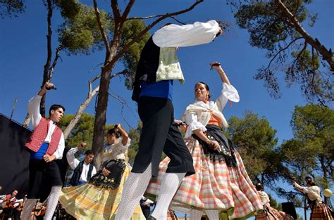 Xxvii Festival De Folklore 2017 En Villena Programación Y Dónde Alojarse