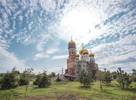 Каждый день седмицы имеет свою богослужебную тему: 1. В воскресенье ...