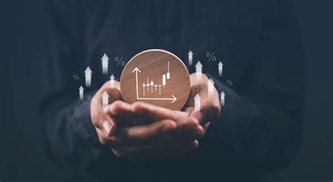 데이터 차트 거래를 들고 있는 사업가 사업 투자 이익 개념 비즈니스 목표 목표 목표 마케팅 솔루션 자금 및 디지털 자산을 설정합니다 0명에 대한 스톡 사진 및 기타 이미지