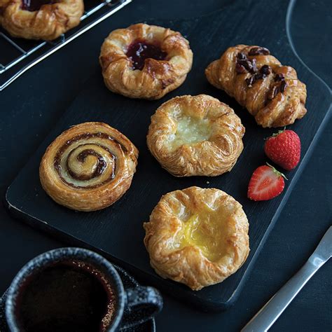 Mini Pastry Danish Selection Delicedefrance