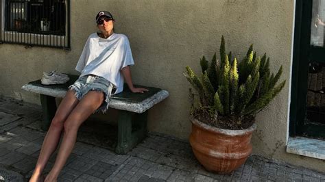 Laura Wontorra Mit Endlos Beinen sorgt Laura Wontorra für Wirbel