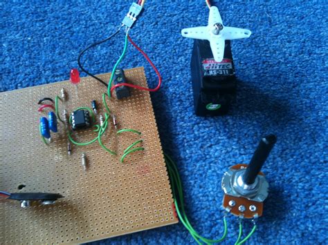 Control A Servo Motor Without Programming Make
