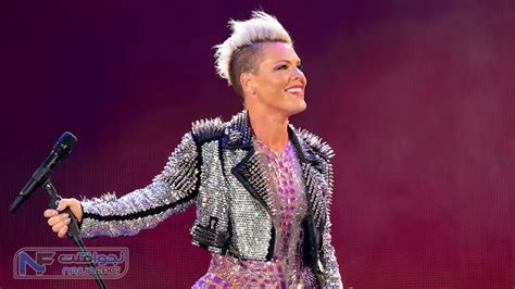 برترین خواننده های زن خارجی کدامند؟ 10 خوانندگان زن برتر