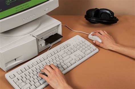 Free Photo Retro Computer And Technology