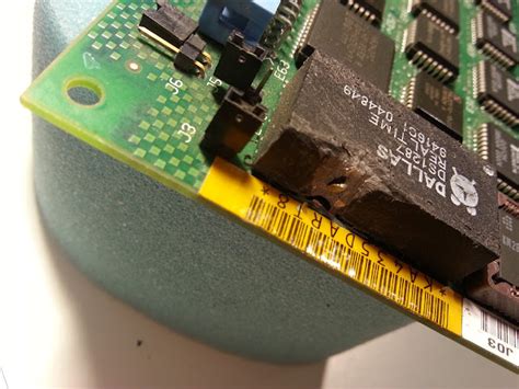 restoring a dec alphaserver 2100 dallas ds1287 chip examined