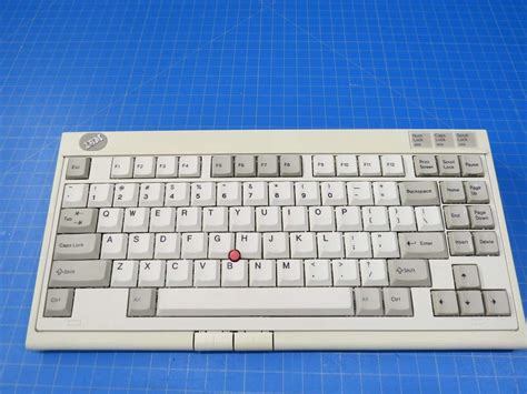 1997 Ibm Model M4 1 Keyboard With Trackpoint 84h8470 18 Jul 1997 And External Numpad 84h8537