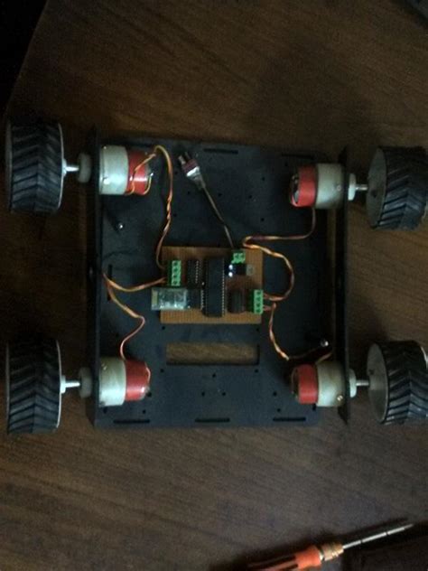 AVR PROGRAMMING Mobile Gesture Controlled Car