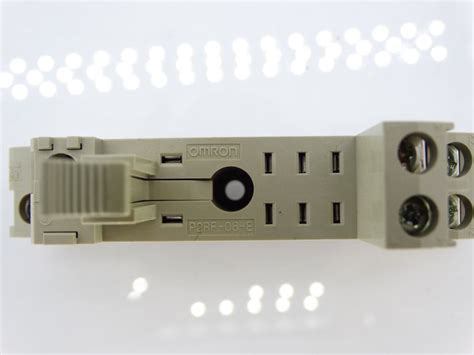 Omron P2rf 08 E Relay Socket