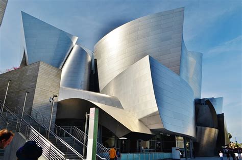 Deconstructivism In Architecture Unleashing Creative Chaos 101
